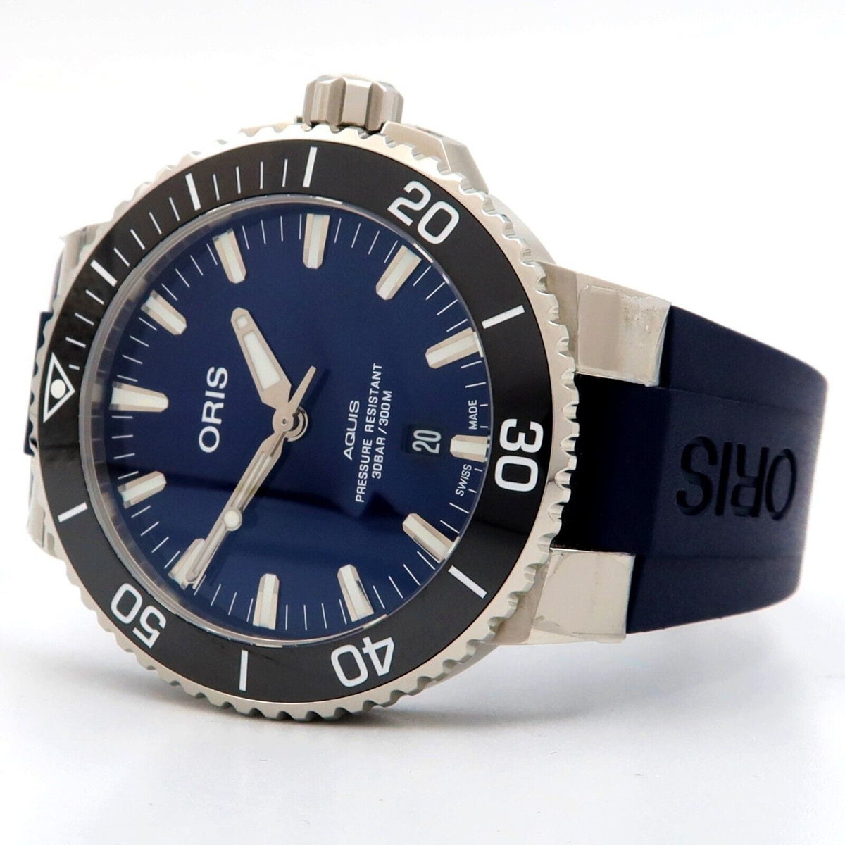 Oris Aquis Date Blue Dial 43.5MM Stainless Steel Automatic 01 733 7730