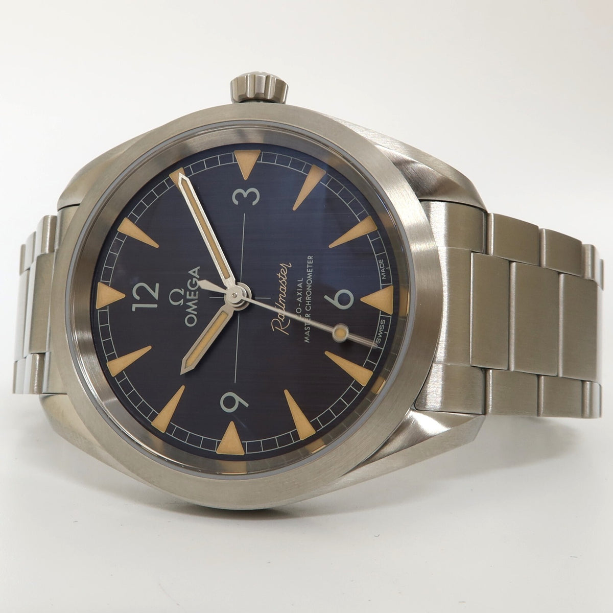 Omega Seamaster Railmaster Dark Grey Dial 40MM Steel 220.10.40.20.01.0
