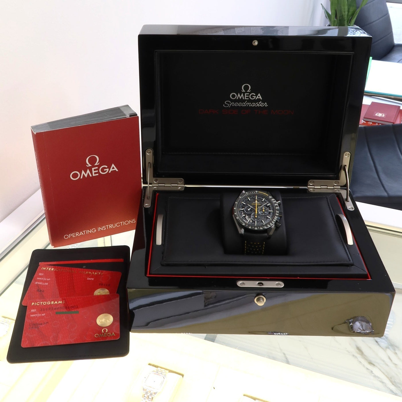 Omega Speedmaster Dark Side Of The Moon Apollo Black Ceramic 311.92.44